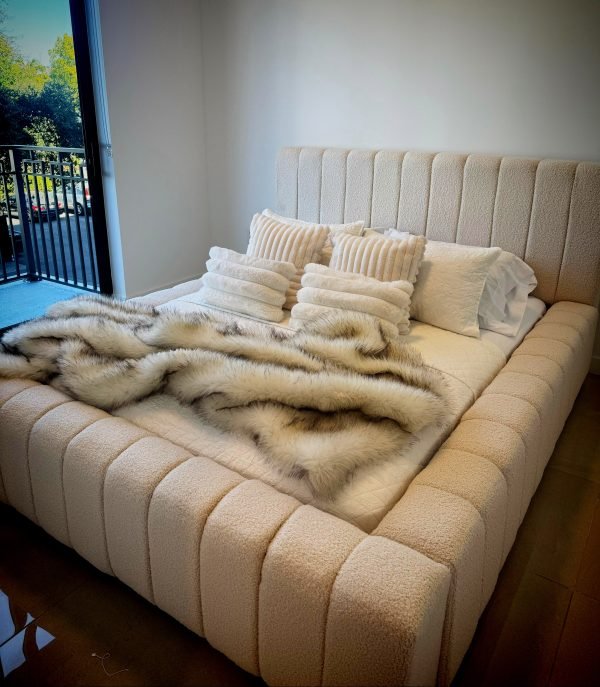 Isabella Bed – Vertical Channel Edition – LAURA FURNITURE DESIGN